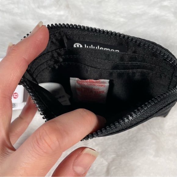 lululemon athletica | Bags | Nwt Lululemon Black Clippable Card Pouch ...
